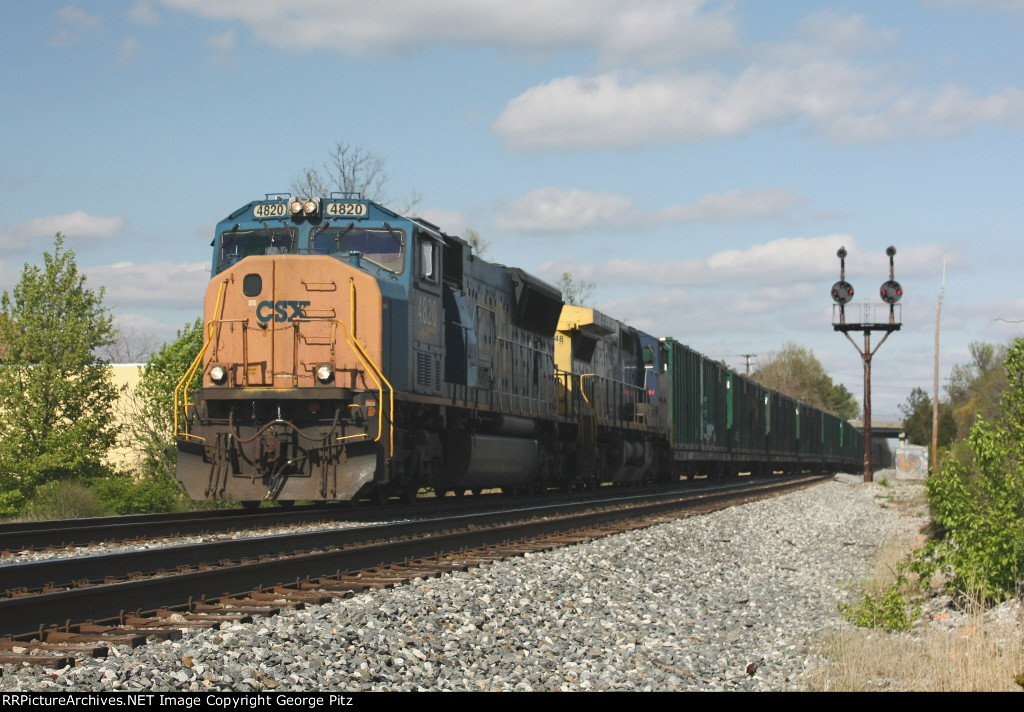 CSX 4820 and train Q703